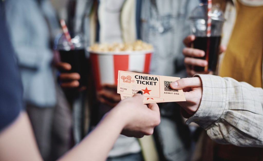 Prix d'une place de cinéma : comment ce tarif a évolué en 20 ans ? ⋆ ...